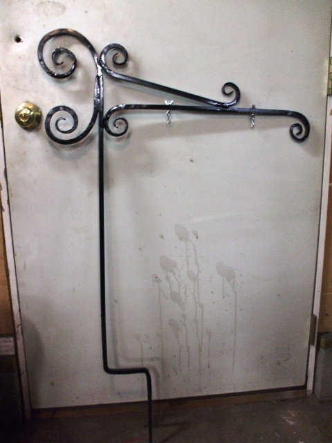 Sign Hanger - Members Gallery - I Forge Iron