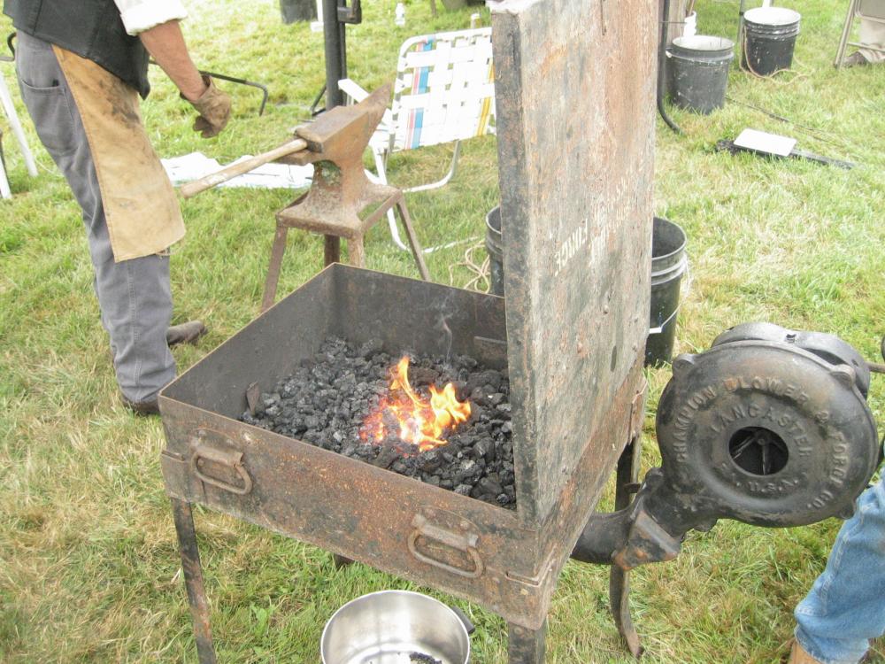 My Folding Coal Forge Design - Solid Fuel Forges - I Forge Iron