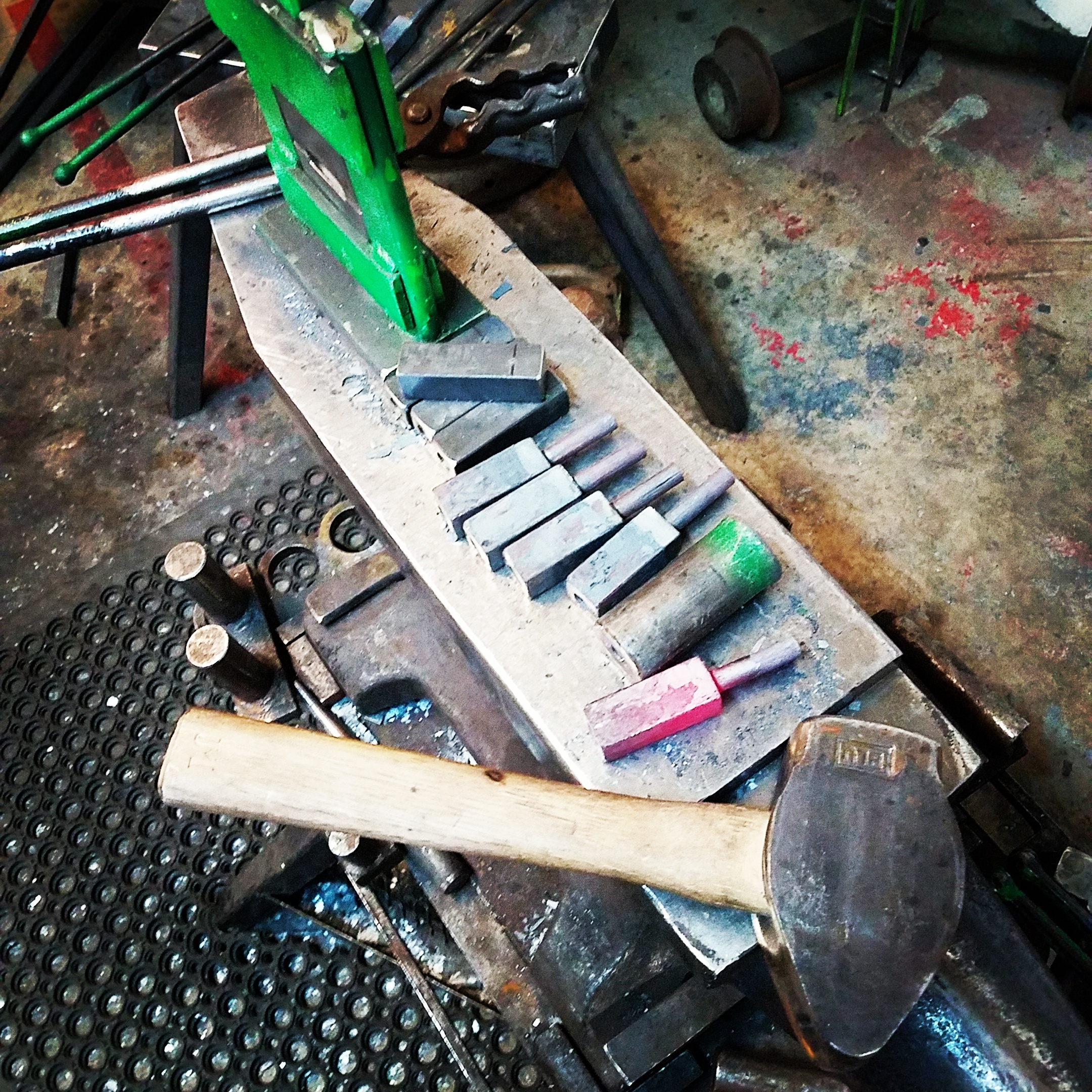 Guillotine tool you should have one DIY for under $30. - Tools, general ...