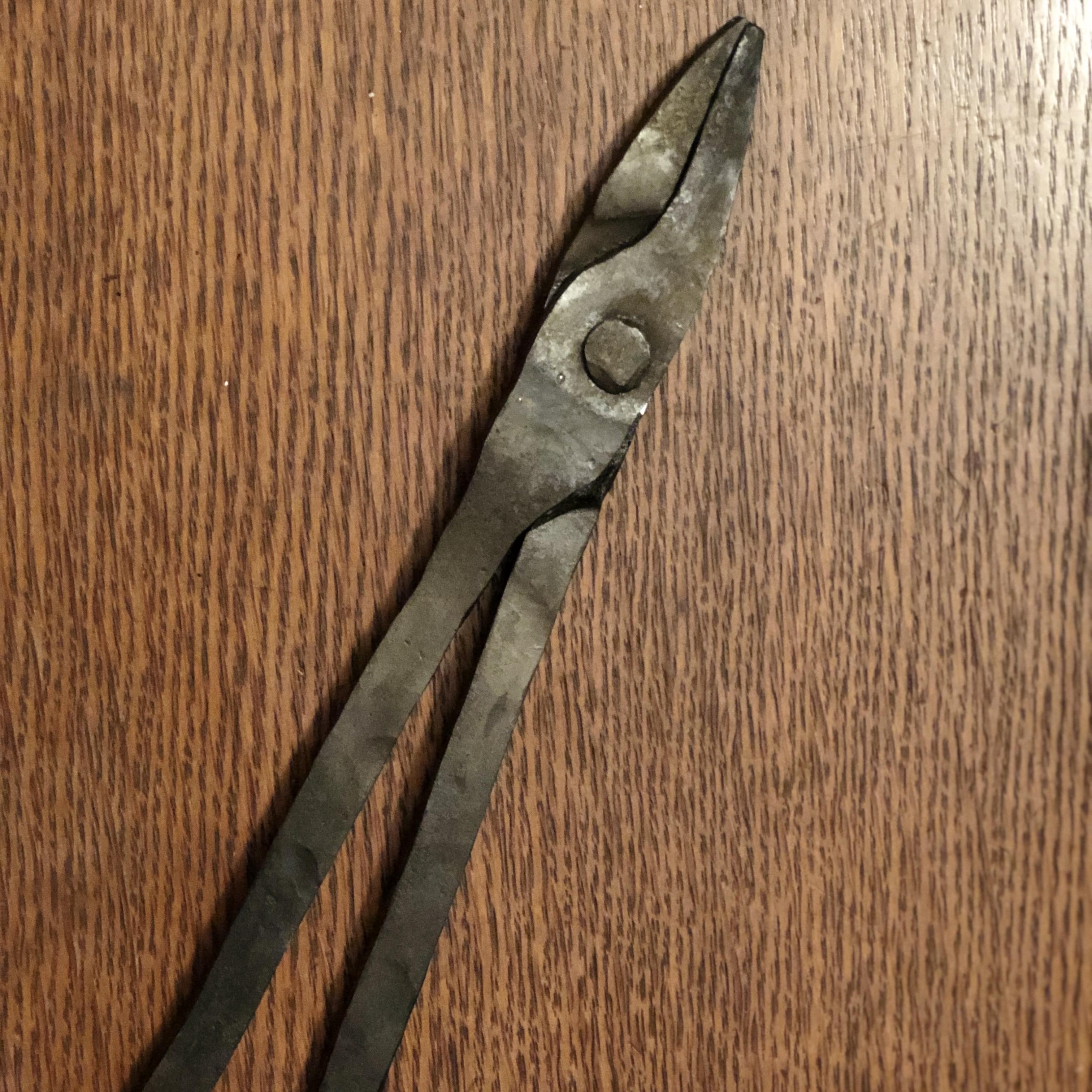 200 year old colonial tongs - Tongs - I Forge Iron
