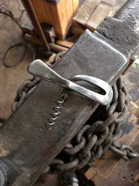 Hot cut hardie - Hot Cuts, Anvil devils, metal cutting on the anvil ...