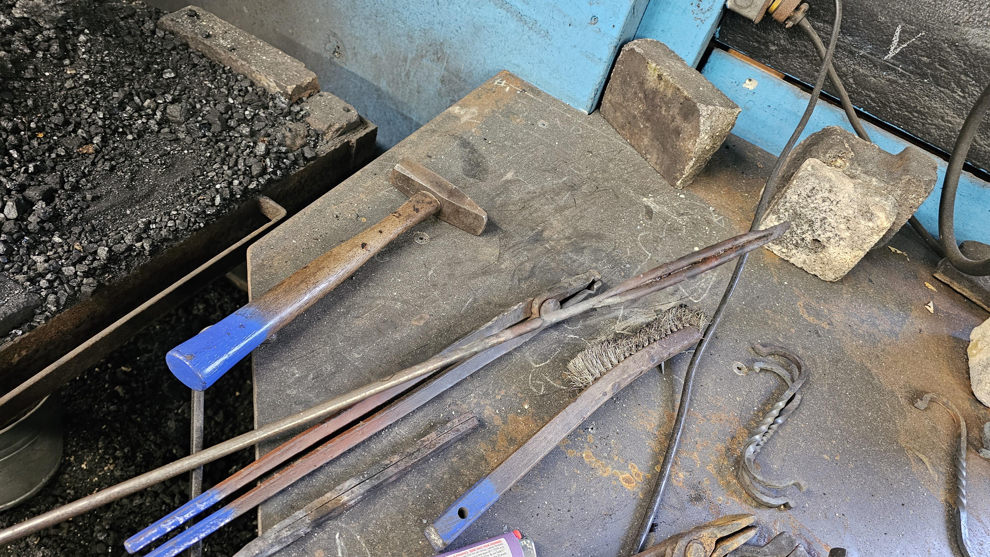 Jennifer's teaching take on a 4.5 day class on beginner blacksmithing ...