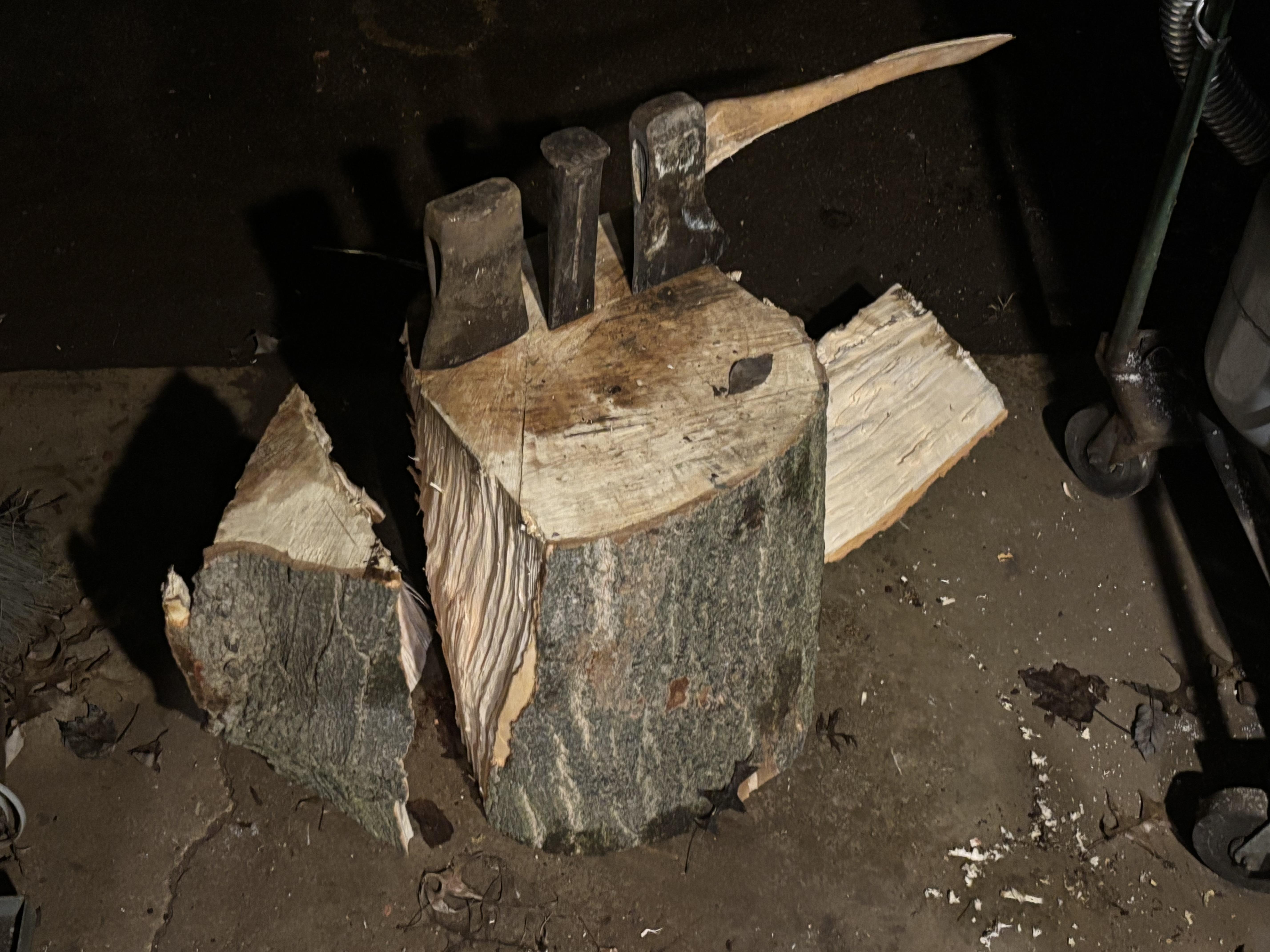 JHCC's log box project - Member Projects - I Forge Iron