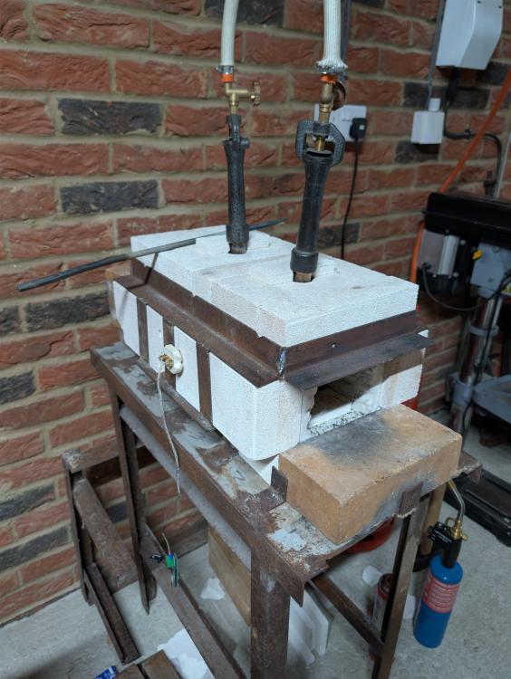 Fire brick forge just not working as expected - Problem Solving - I ...